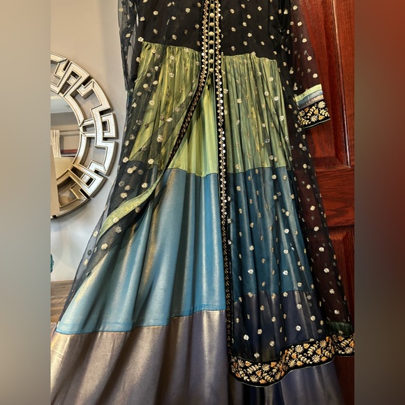 Salwars | Pakistani Traditional Maxi Dress Party Wear Kameez Anarkali ...